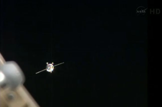 Launch Photos: Progress 51 Cargo Ship Soars Toward Space Station | Space