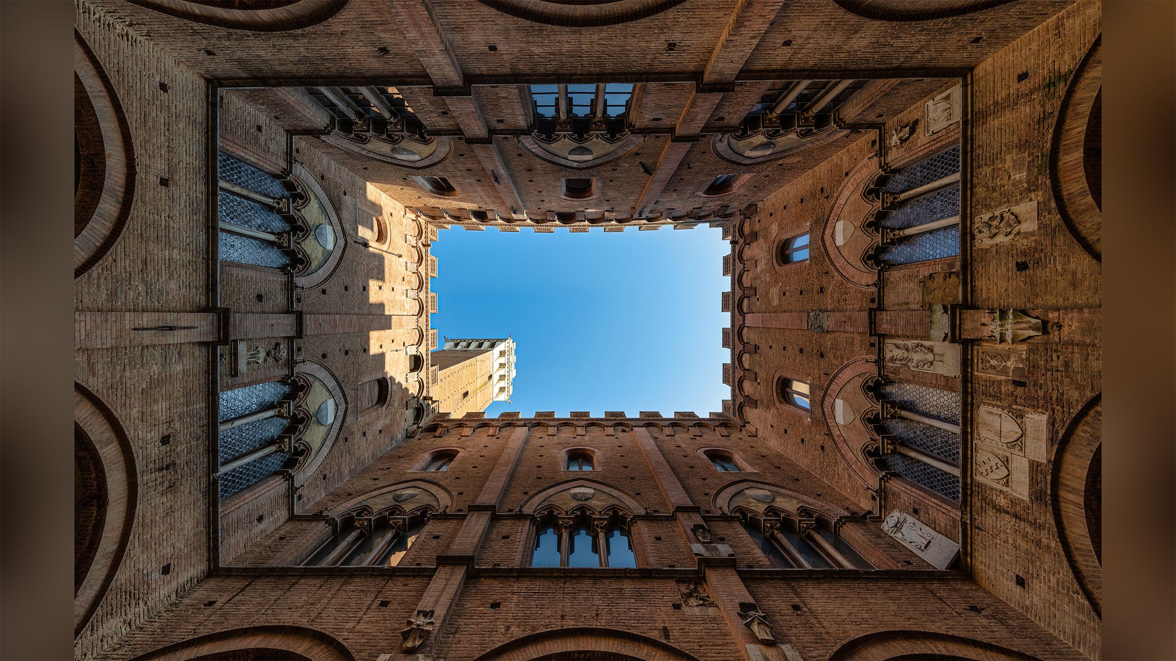 Using an ultra-wide-angle lens was essential to include every element ...