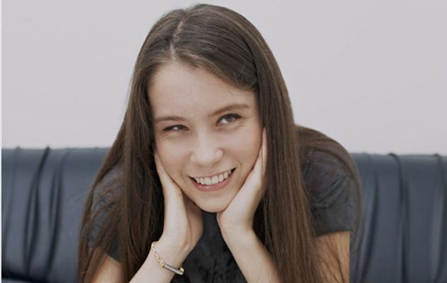 Blind Doctor Who actress Ellie Wallwork: 'Being blind doesn’t have to ...