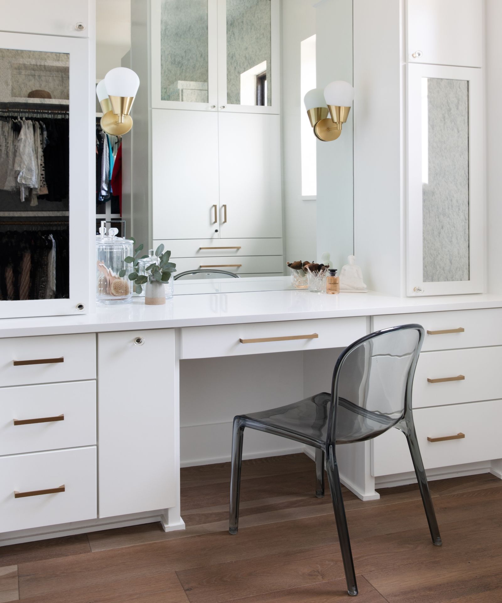 How to organize a vanity — 10 ways to tidy up | Real Homes