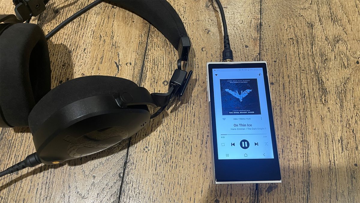 Activo P1 review: despite lots of features, this hi-res music player ...