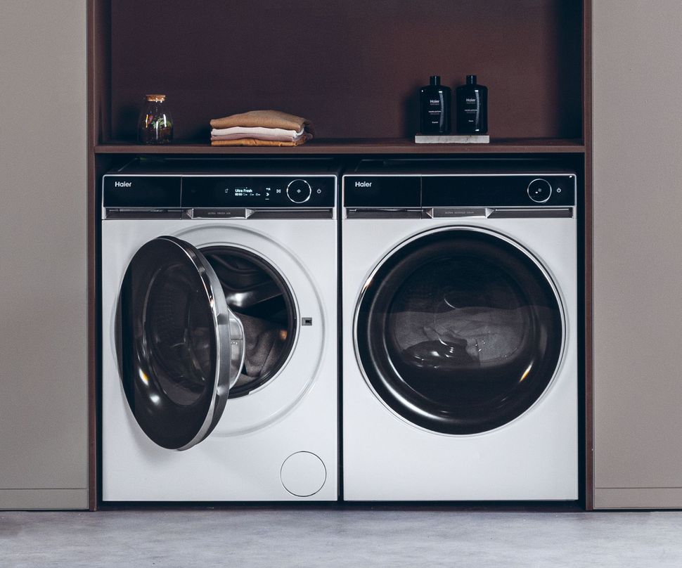 Dehumidifier vs tumble dryer - which option is best? | Homebuilding