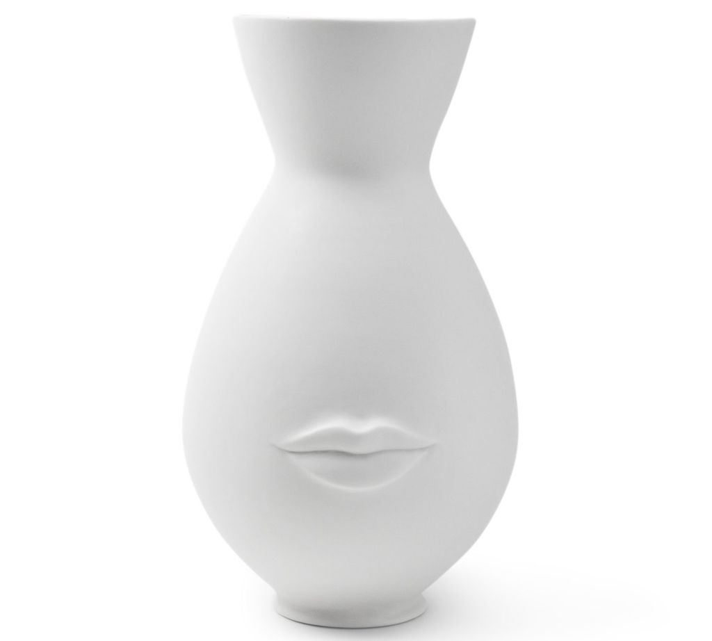 The Latest Vases Trend Is Not Just A Pretty Face