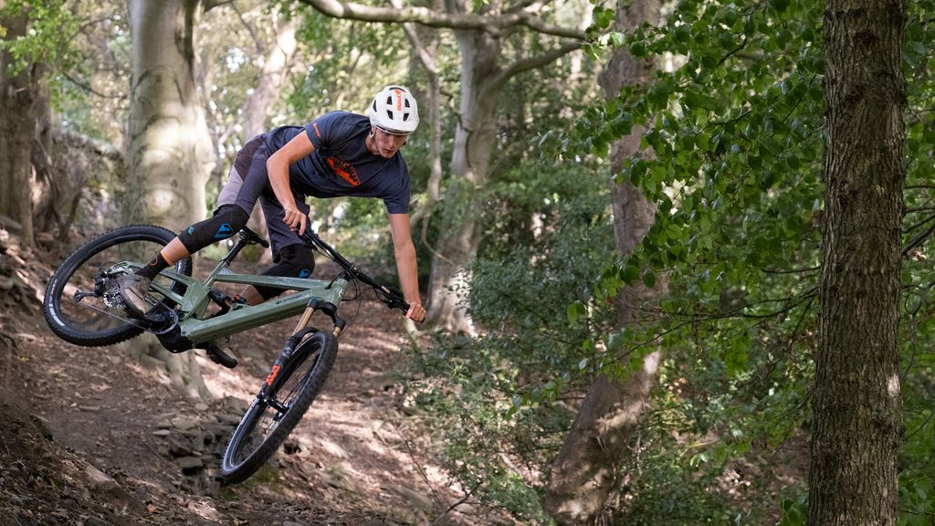 The 19.5kg Phase Evo is a new lightweight e-MTB from a very unlikely ...
