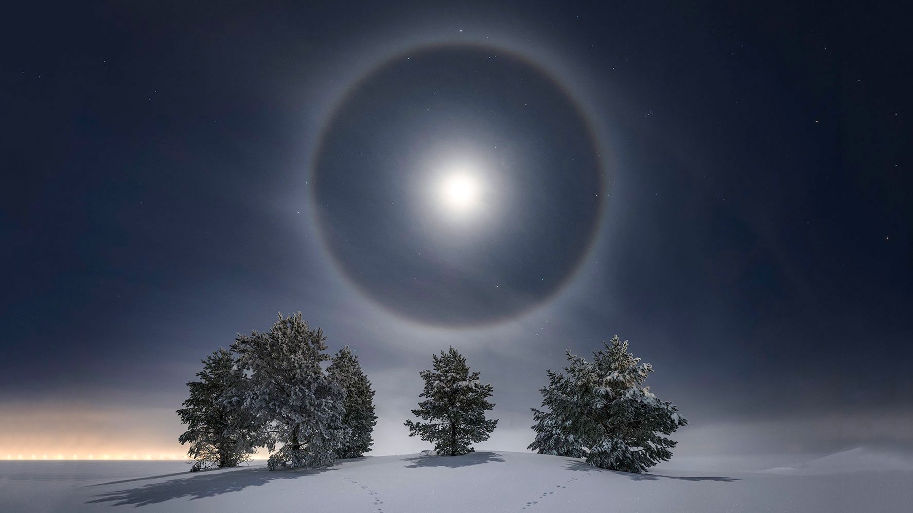 NASA loves Nikon! Stunning lunar halo shot celebrated on NASA website ...