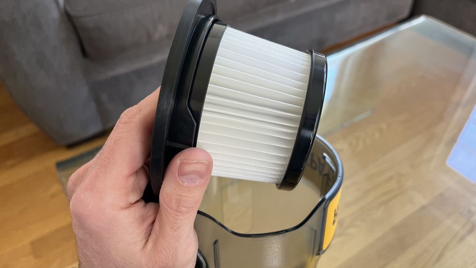 DeWalt 20V Cordless Dry Hand Vacuum review: perfect for the workshop ...