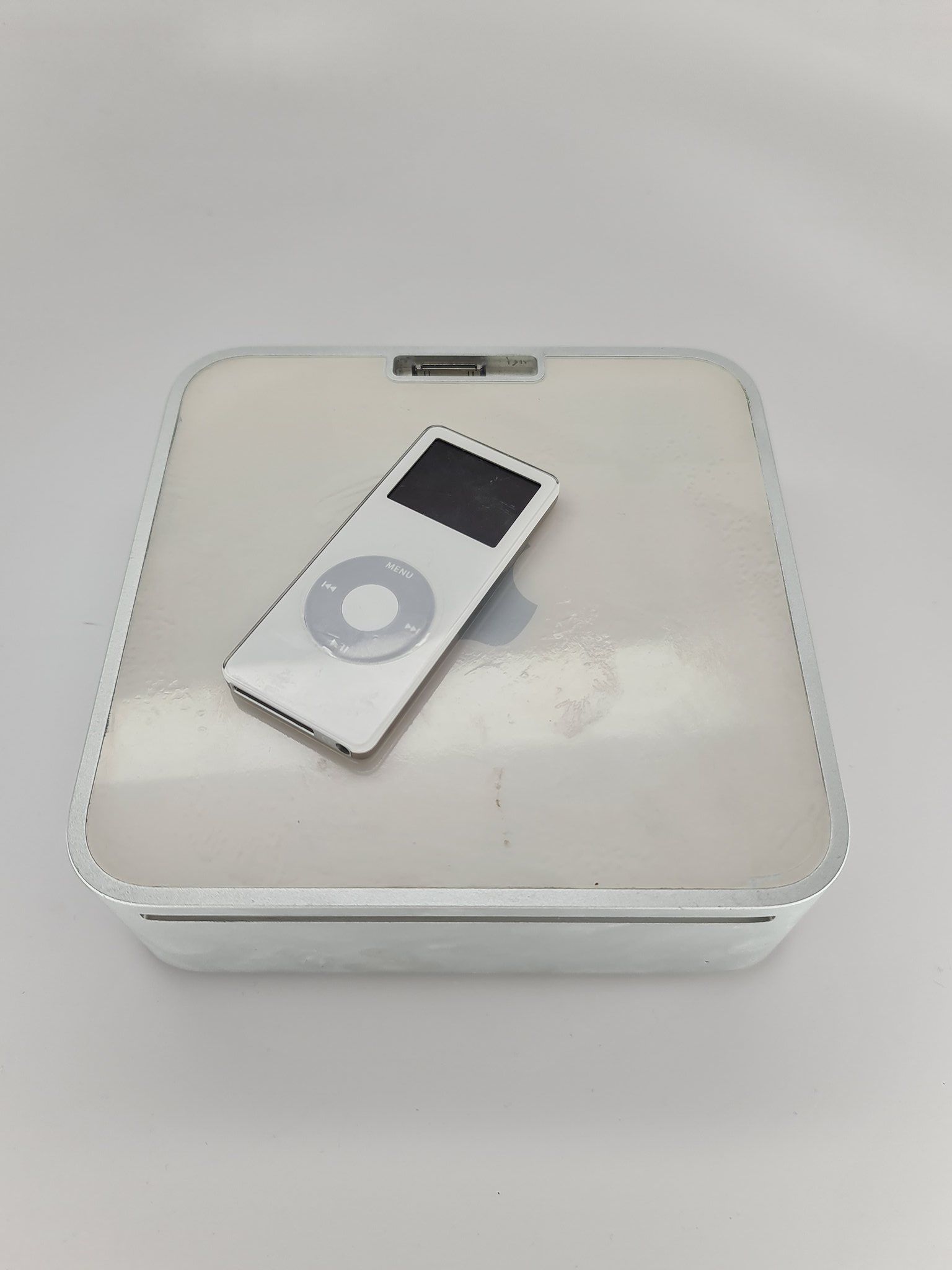 Apple's unreleased Mac mini with built-in iPod dock is as bad as it ...