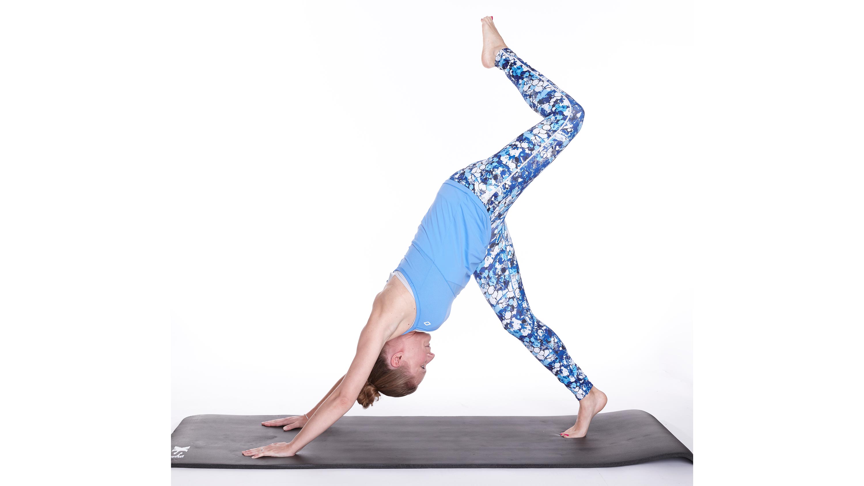 A quick morning yoga routine to awaken your body and your mind | Fit&Well