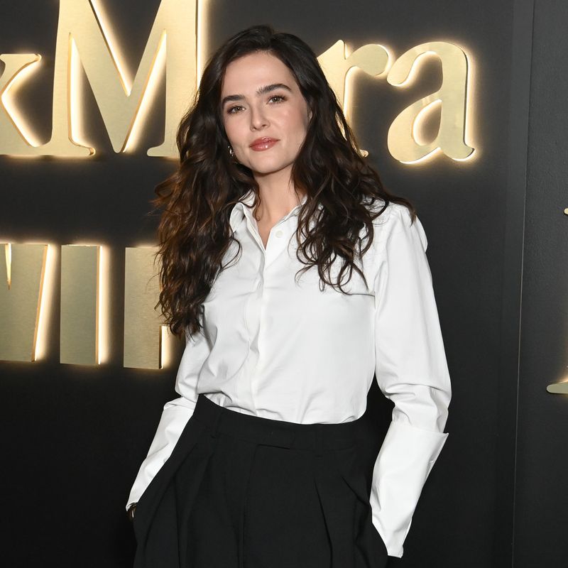 Glossier's New Zit Stick Treatment Review for Getting Rid of Acne ...