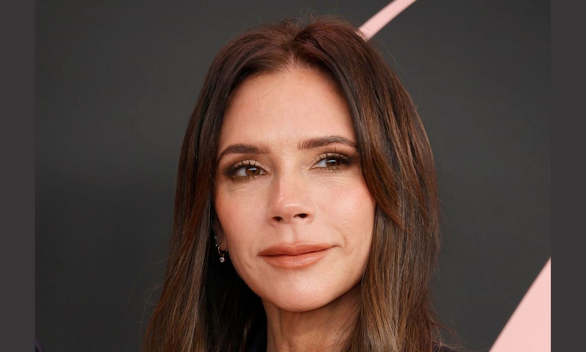 Victoria Beckham just gave trench coat styling a bold new twist | Woman ...