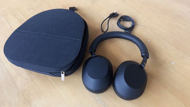 Sony WH-1000XM5 headset review | PC Gamer