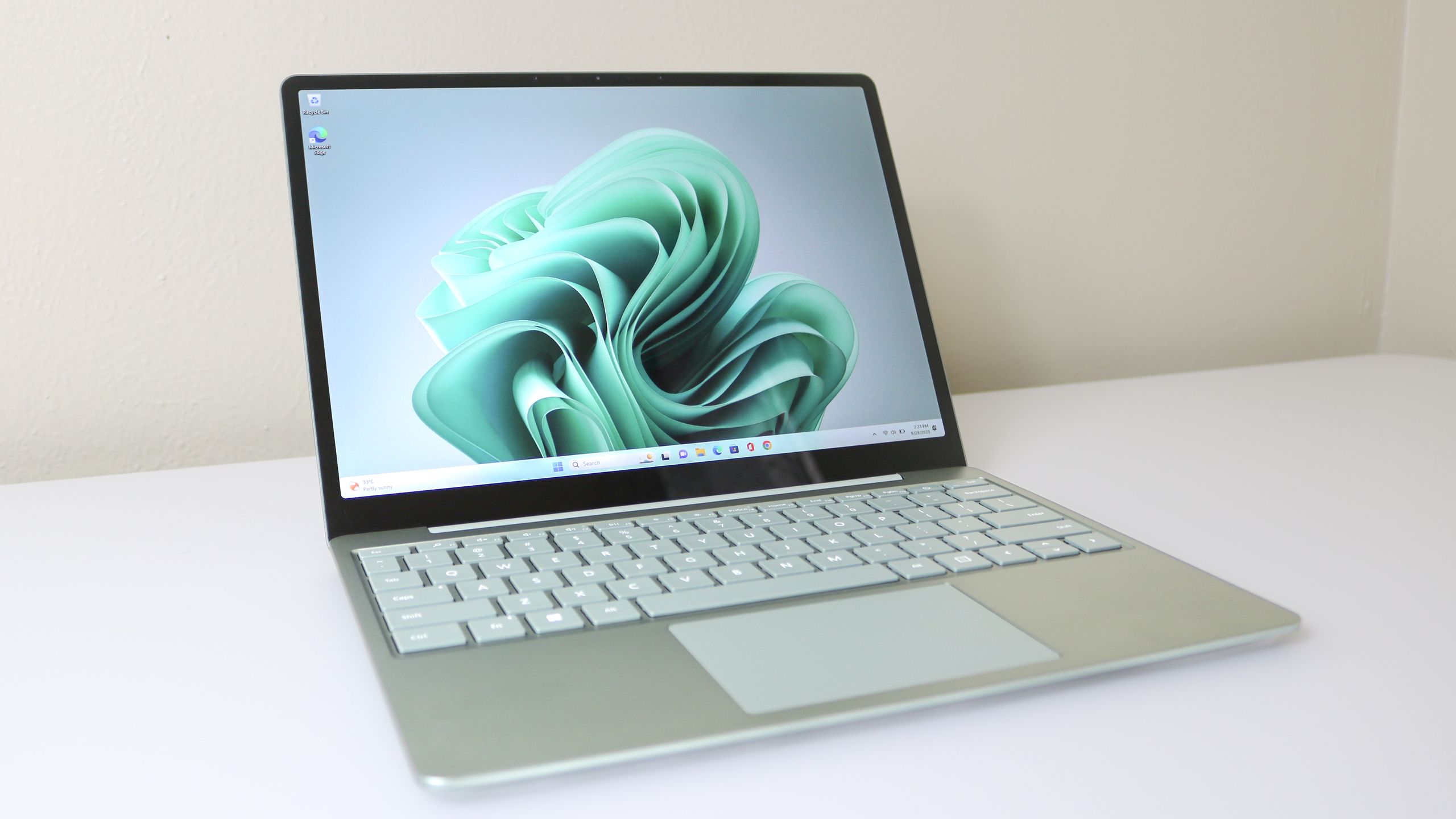 How to switch between desktops in Windows 11 | Tom's Guide