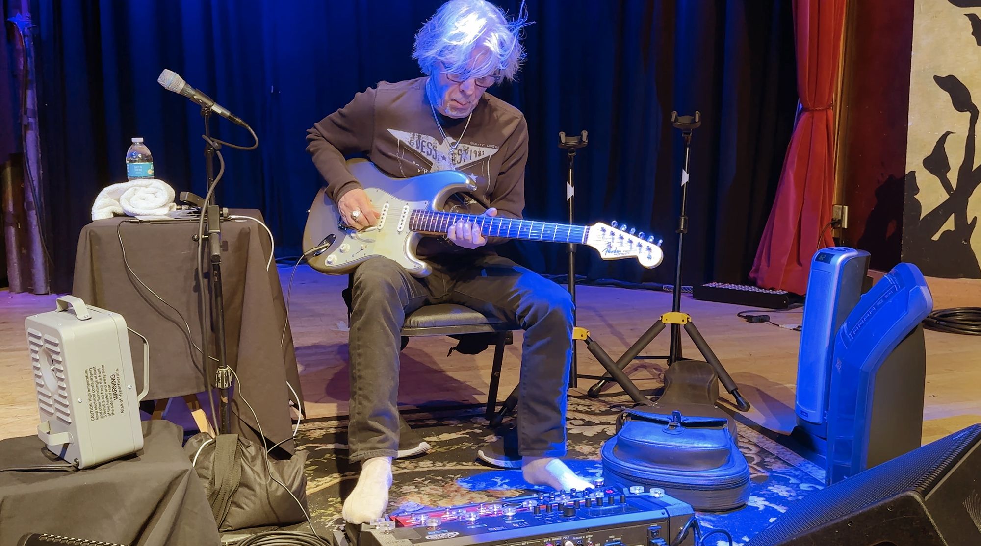 Johnny A. demonstrates his live guitar looping rig | GuitarPlayer