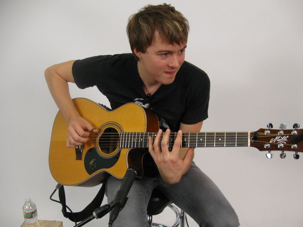 Video: Joe Robinson's Acoustic Warmup | Guitar World