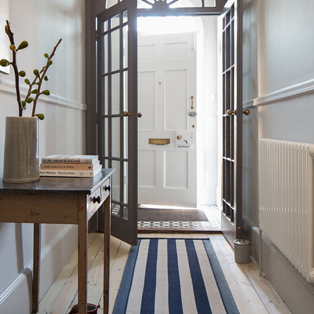 Hallway flooring ideas - 24 pretty and practical flooring solutions ...