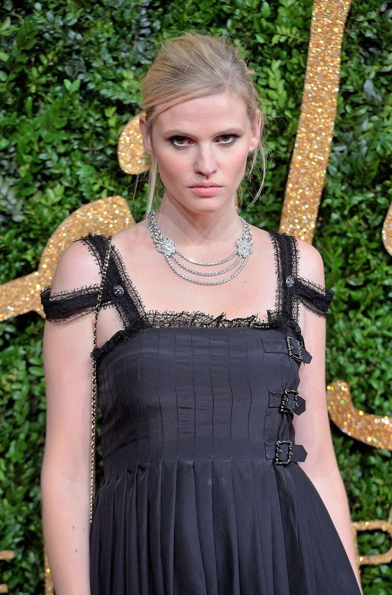 Ash Blonde Hair Color Ideas Ash Blonde Hair On Celebrities Marie Claire 