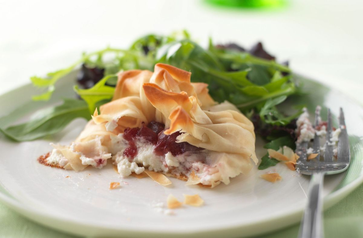 Goat's cheese and cranberry parcels | Dinner Recipes | GoodtoKnow