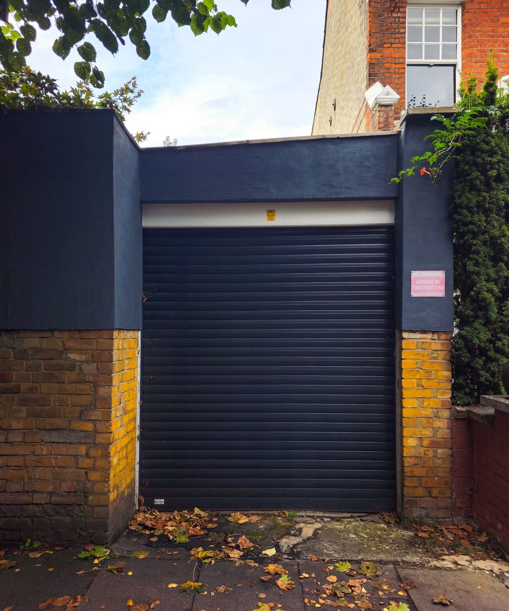 How to maximise garage security and keep burglars out | Homebuilding