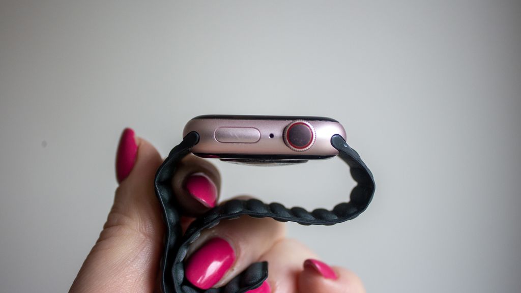 Apple Watch GPS vs Cellular: Which is best? | TechRadar