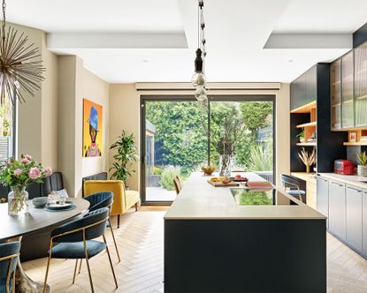 Kitchens for entertaining: 11 ideas for a stylish, sociable and ...
