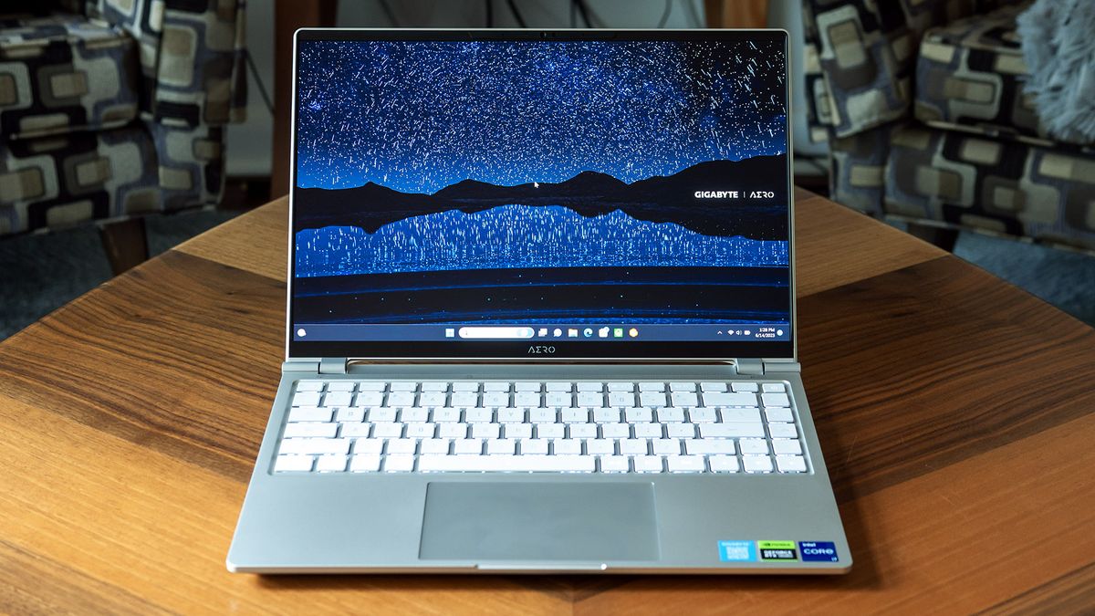 Gigabyte Aero 14 OLED Review: Creative Aims, But Bring the Charger With ...