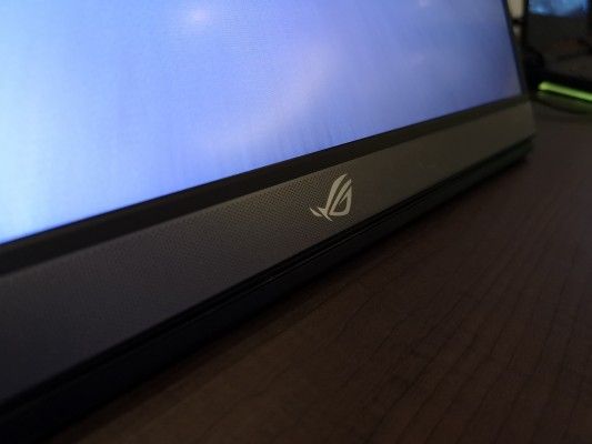 Asus' ROG Strix XG17 is the First 240Hz Portable Gaming Monitor ...