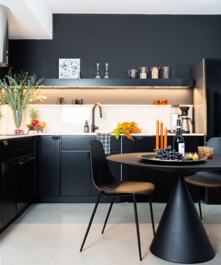 6 small kitchen trends you'll be seeing everywhere in 2025 | Homes and ...