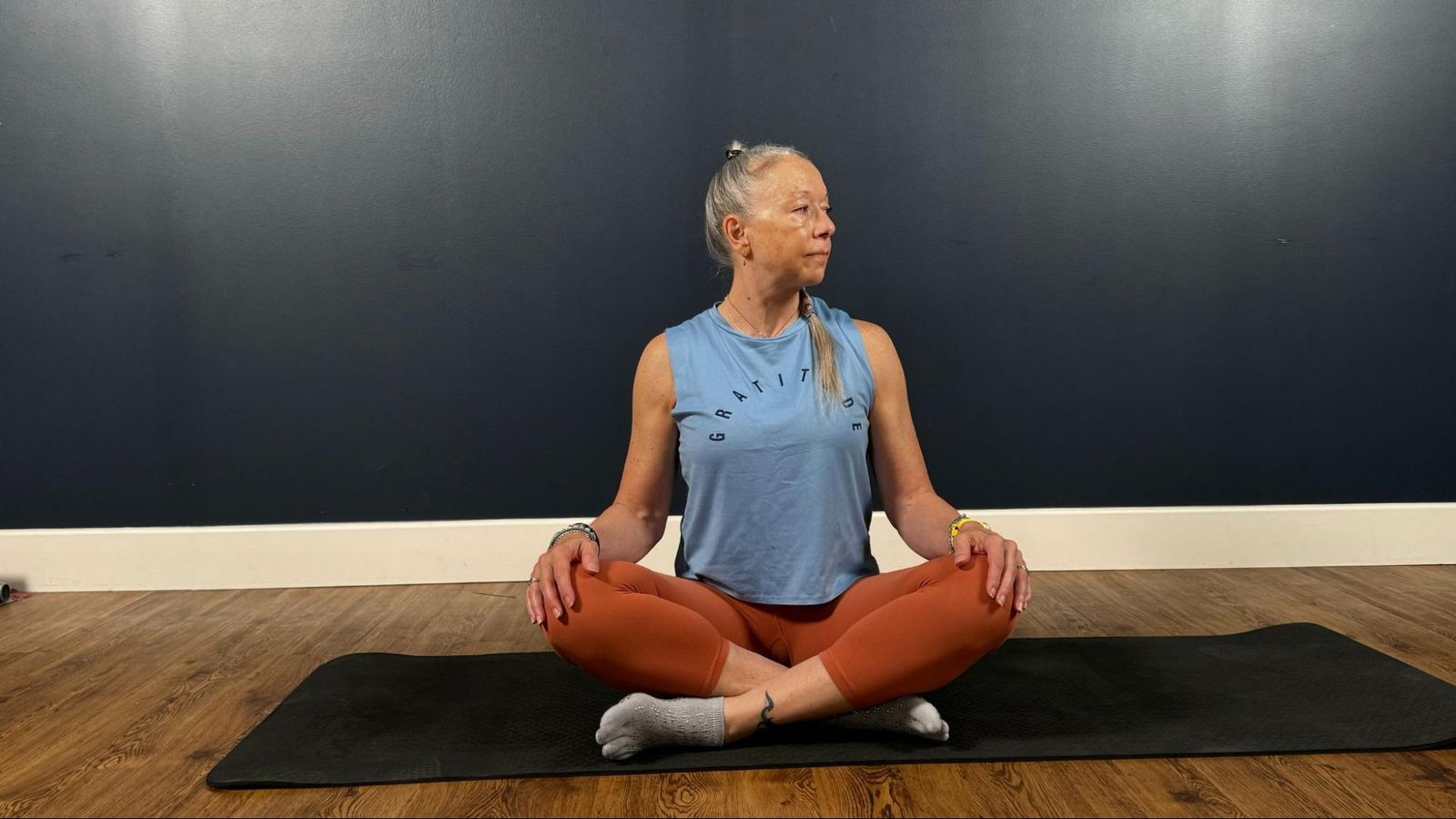 "It feels good!"—shake off a stiff neck and shoulders with these eight ...