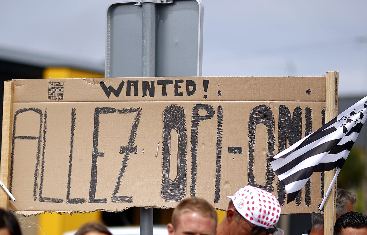 'Opi-Omi' Tour de France spectator who caused crash on opening stage to ...