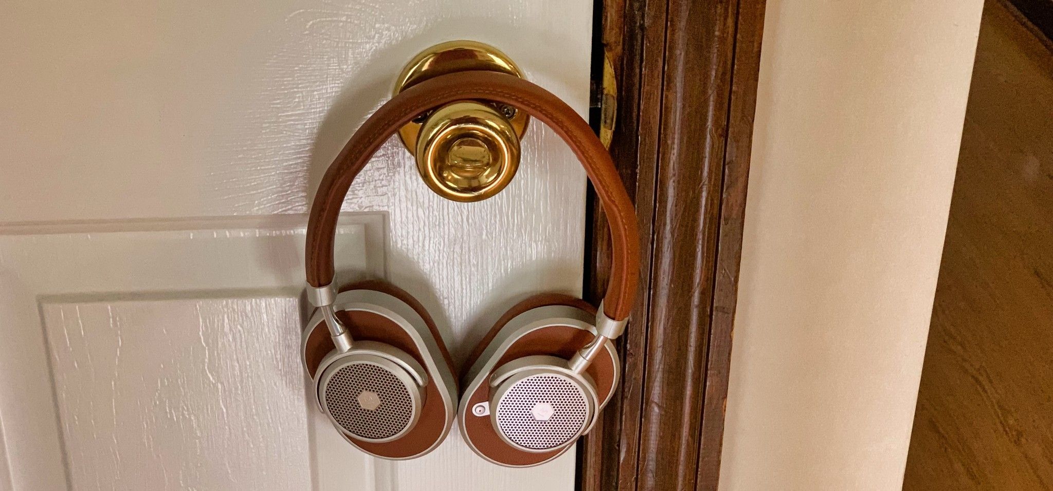 Master & Dynamic reveals MW65 active noise-cancelling wireless over-ear ...