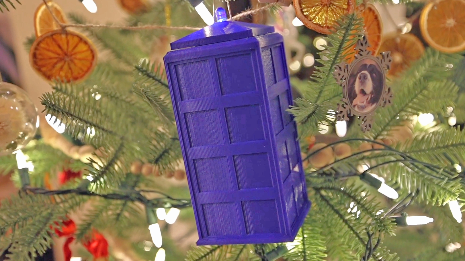 Overpowered Ornament Contains Tiny Raspberry Pi Cluster Toms Hardware