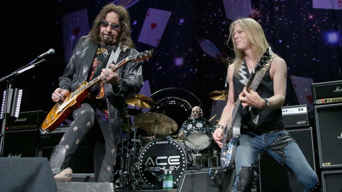 How a Trio of Hardcore Kiss Fans Became the Guitar Frontline of Both ...