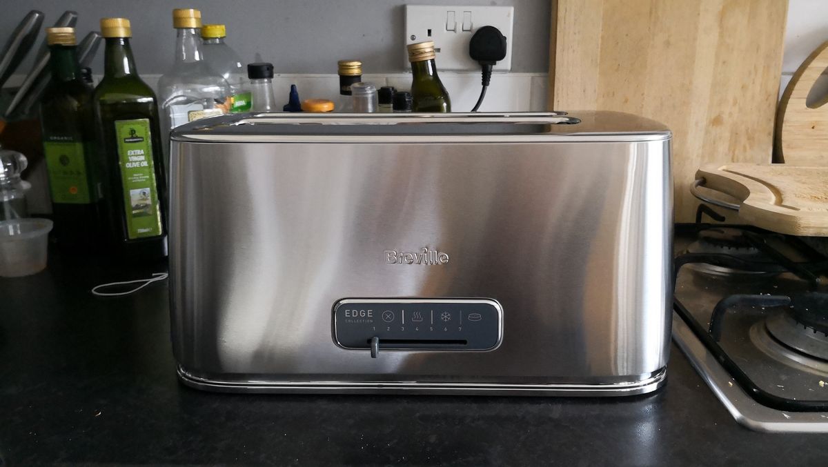Breville Edge 4-Slice Toaster review: posh looks, great toast! | T3