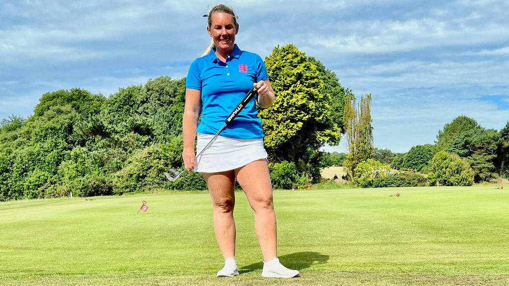 Reverse Overlap Putting Grip Explained | Golf Monthly