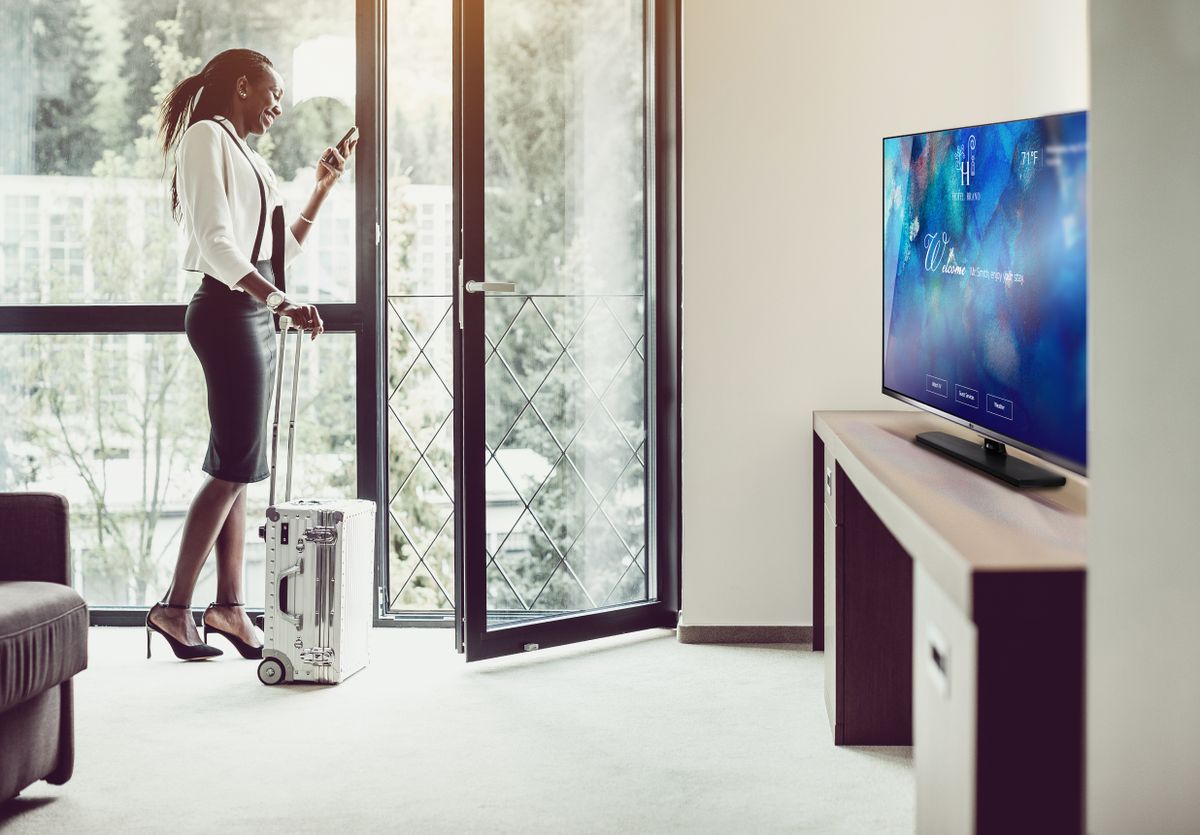 LG Electronics To Unveil Hotel TV With Apple AirPlay Support At HITEC ...