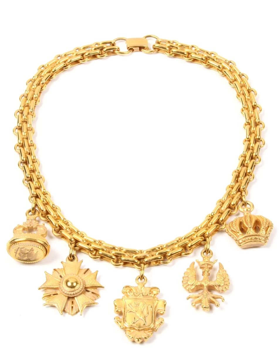 The 5 Jewelry Trends for Fall 2022 to Stock Up On | Marie Claire
