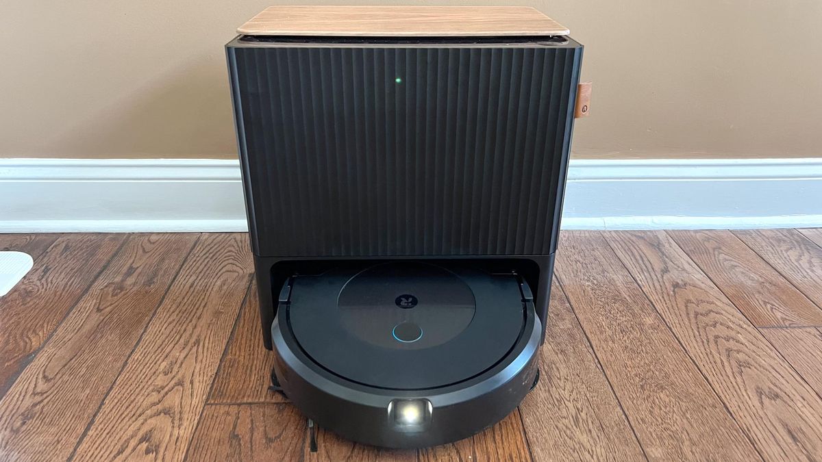 Roomba J9+ Combo robot vacuum and mop review: Full test results | Tom's ...