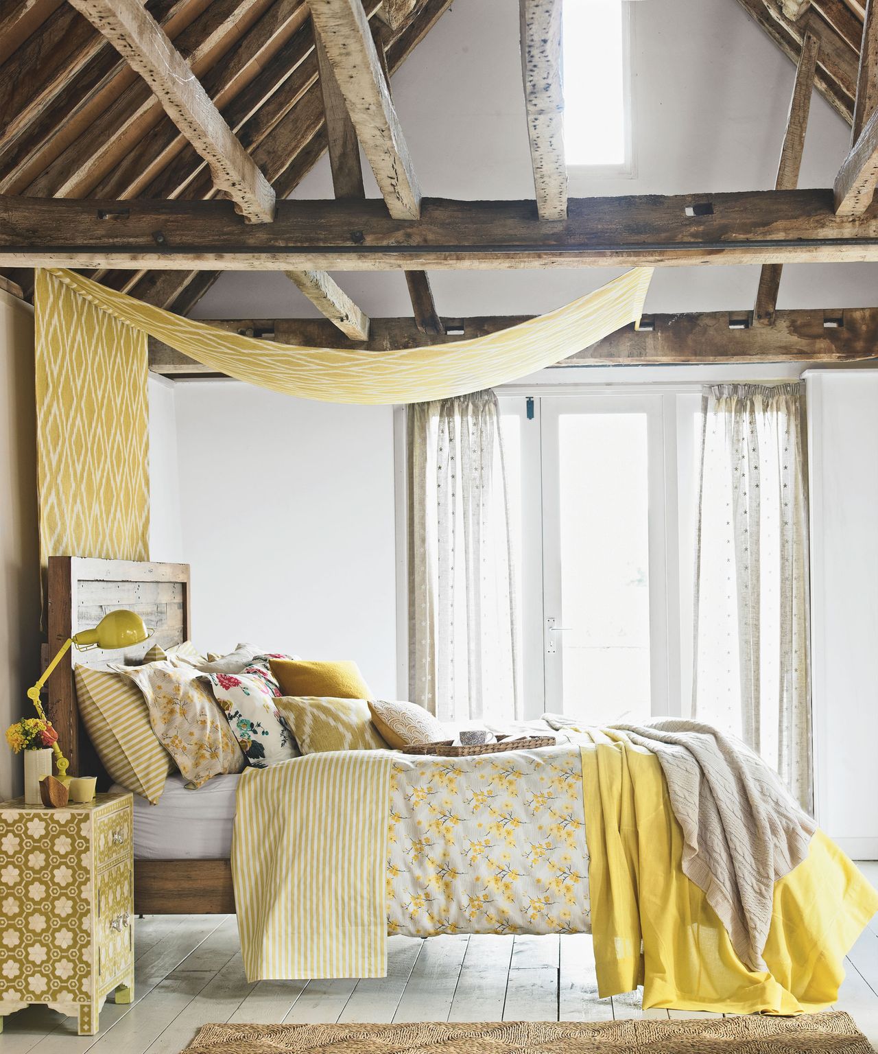 Beamed ceiling ideas: 11 designs that celebrate beautiful beams | Homes ...