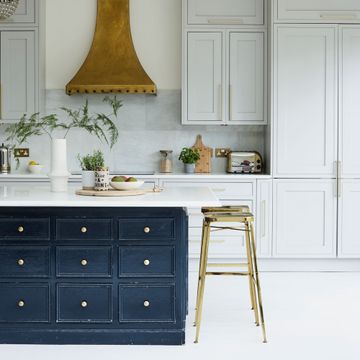 18 navy kitchen ideas to show how to use this stylish shade | Ideal Home