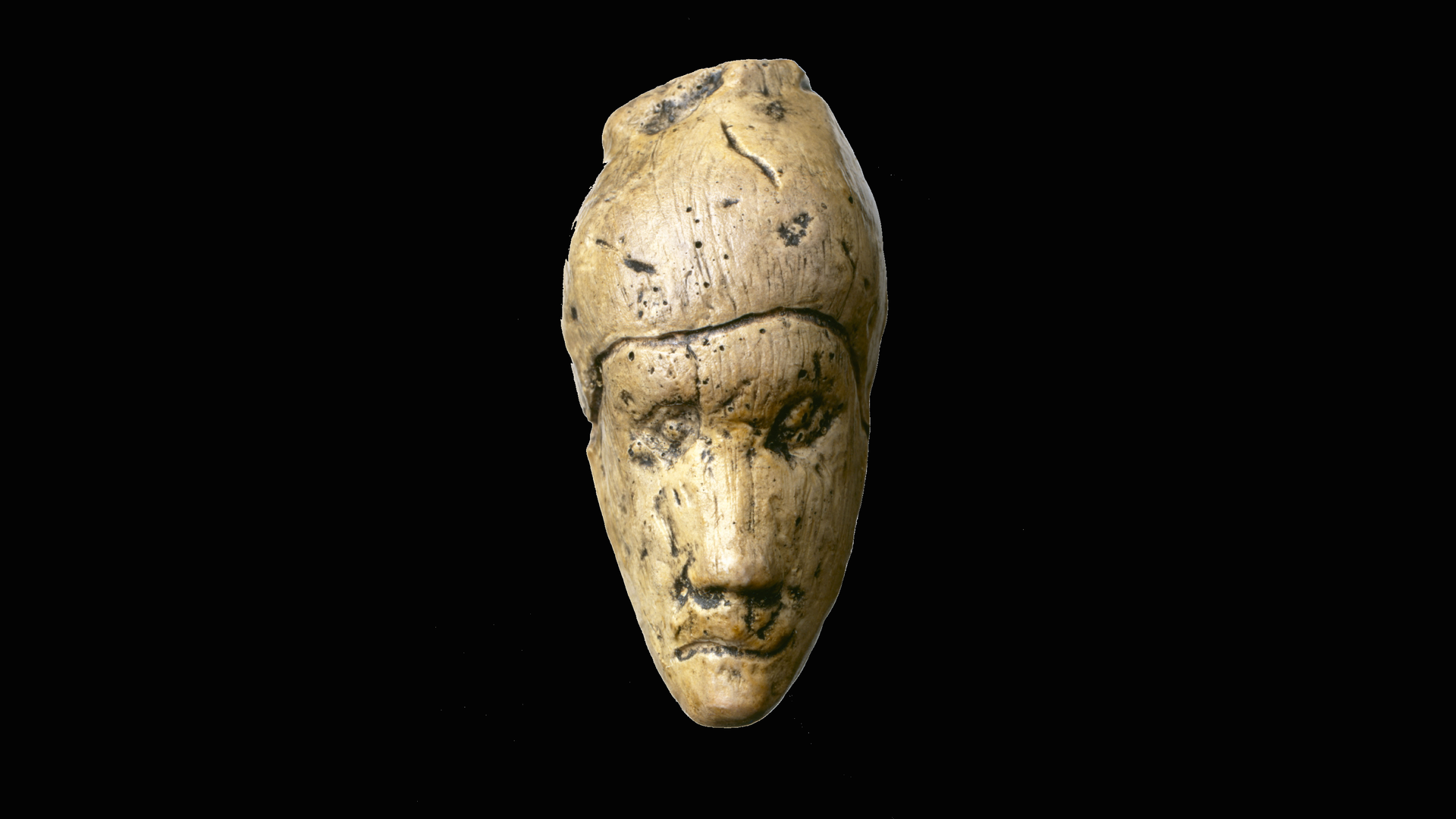 Dolní Věstonice Portrait Head: The oldest known human portrait in the ...