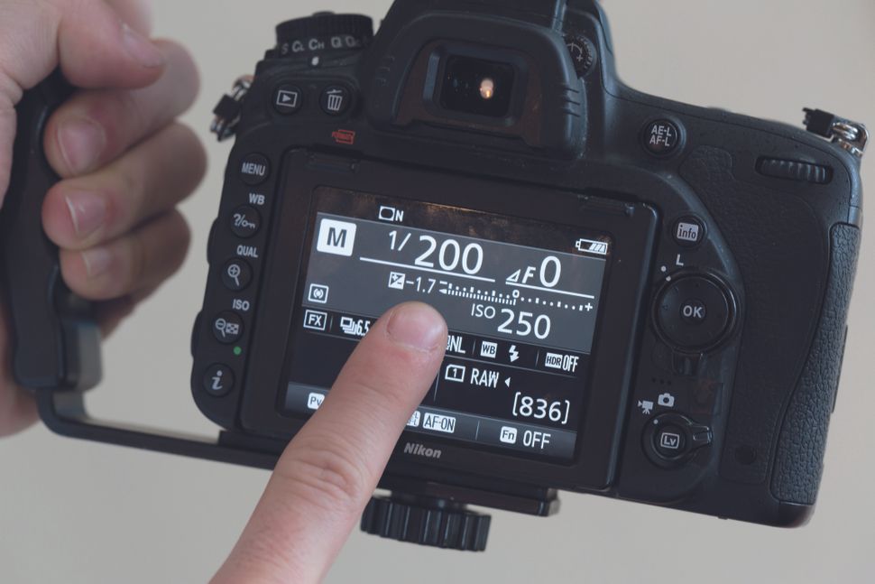 How to shoot close-ups without a macro lens using a reversing ring ...