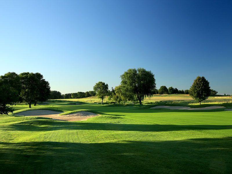 Hazeltine National Golf Club Course Guide: Hole 1 | Golf Monthly