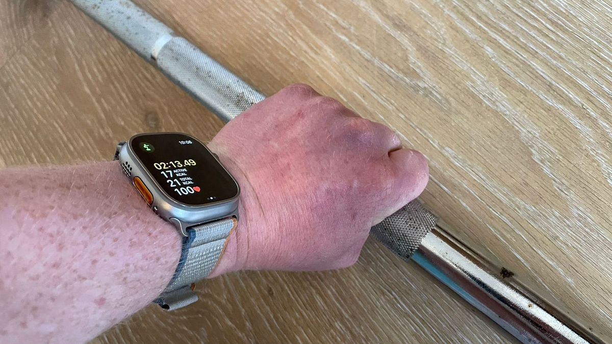 My Apple Watch's ear-splitting alarm went off in the gym – don't make ...