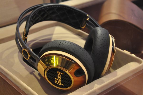Gibson Stuns with Gorgeous Les Paul-Inspired Headphones | Tom's Guide