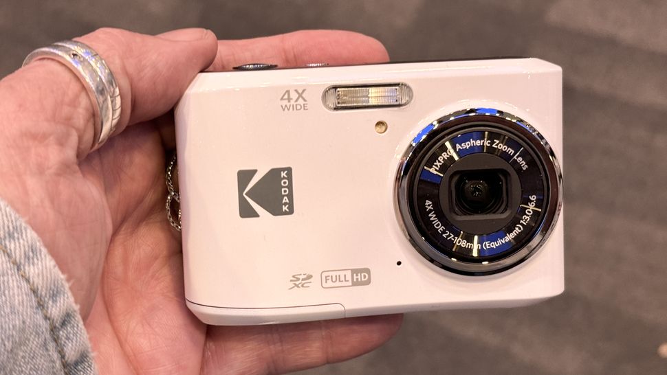 16MP is enough to win a camera war – the Kodak Pixpro FZ45 and FZ55 ...