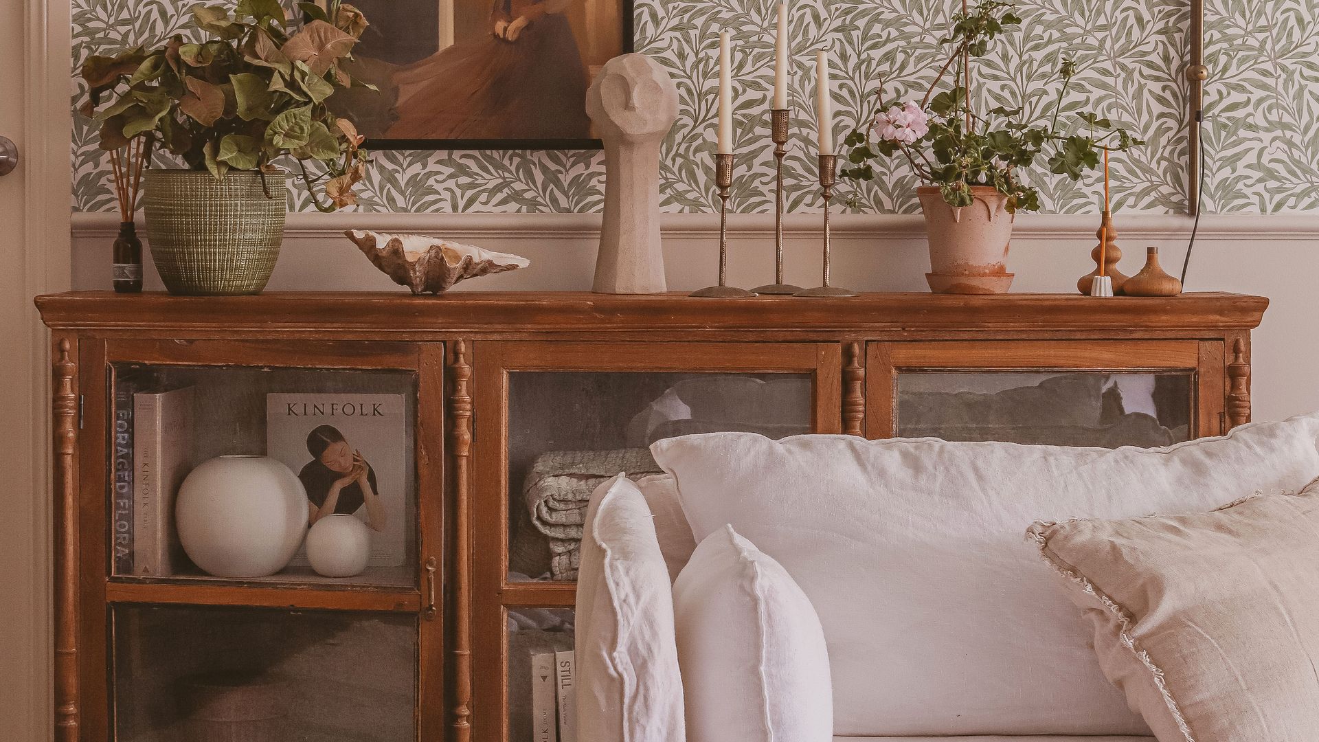 5 ways to style IKEA's SÖDERHAMN sofa | Livingetc