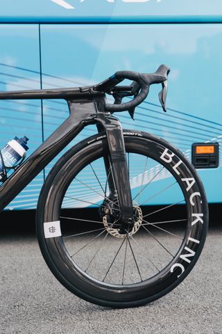 Jake Stewart's insane Factor prototype bike: Up close and personal with ...