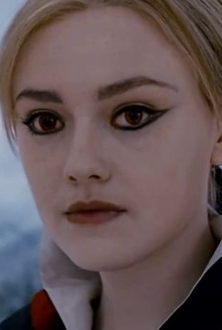 How to Do 'Twilight' Makeup | Vampire Makeup Looks From 'Twilight ...