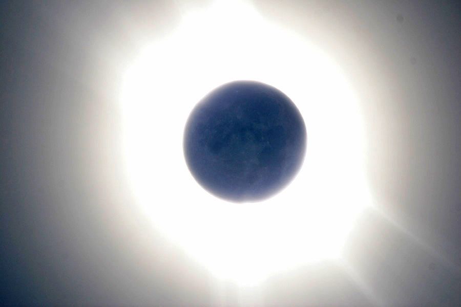 Total Solar Eclipse: What to Expect as Moon Blocks Sun (Photos) | Space