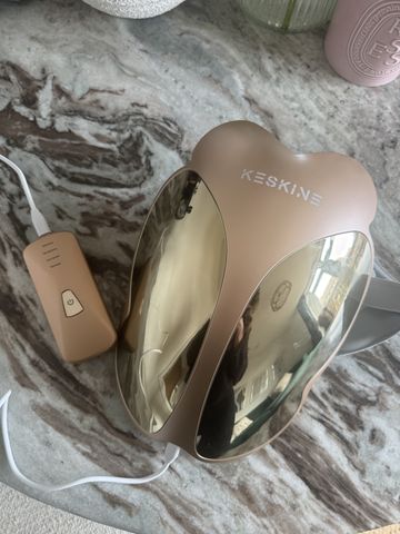Keskine LED Mask, Reviewed After 12 Weeks of Testing | Who What Wear